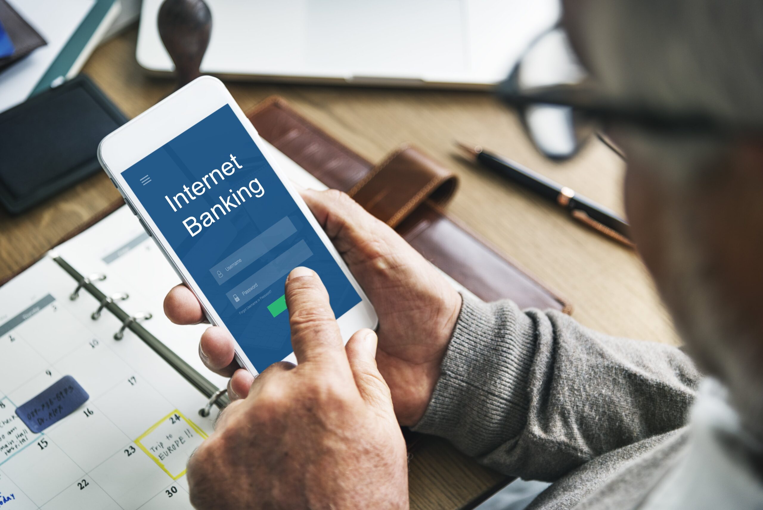 Build a Mobile Banking App Without the Sevenudget
